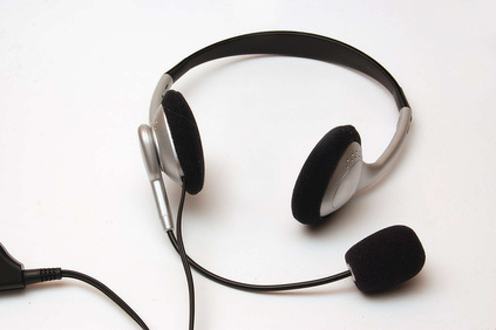 How to Connect Your PC to a Telephone Headset