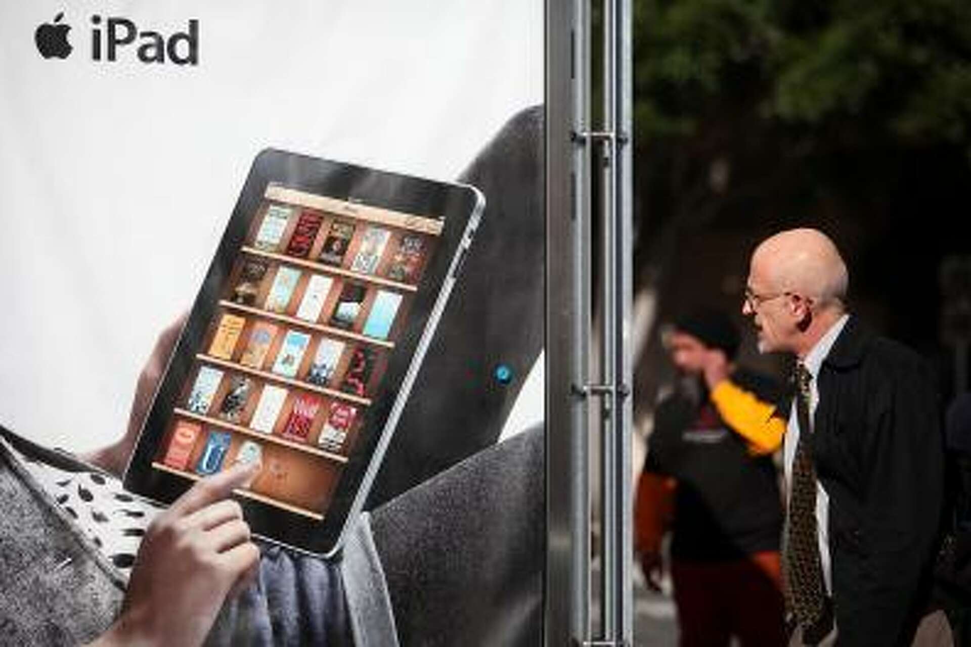 How to Put an iPad in Sleep Mode