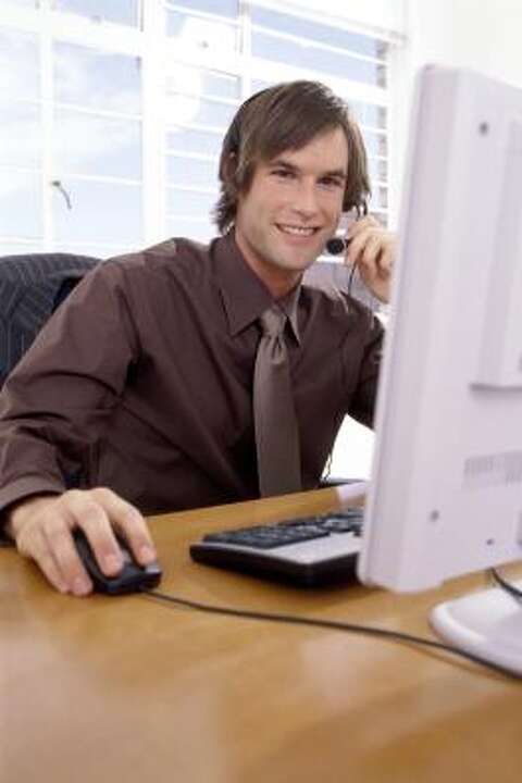 How to Convert a Powerpoint File to an Executable File