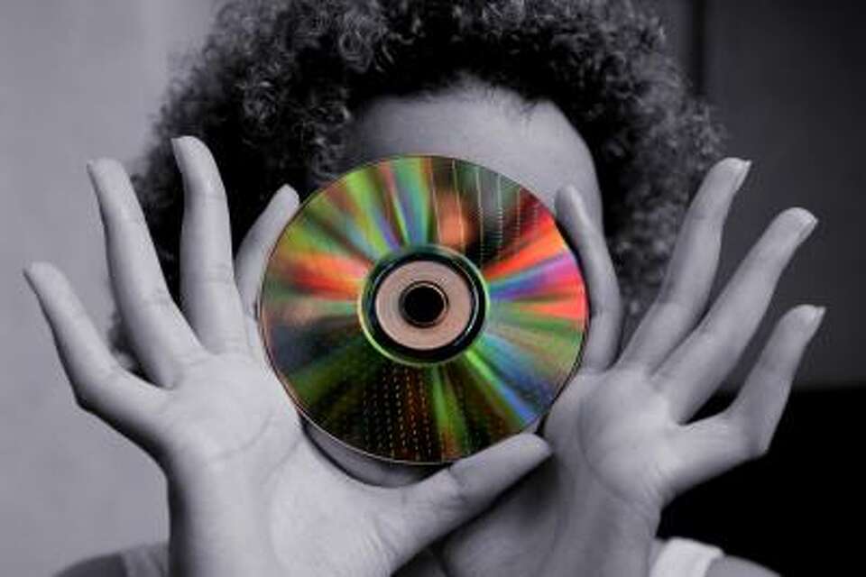 How to Copy a Word Document Onto a CD