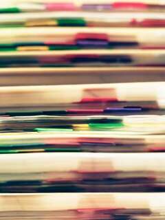 How to File With a Color-Coded Filing System