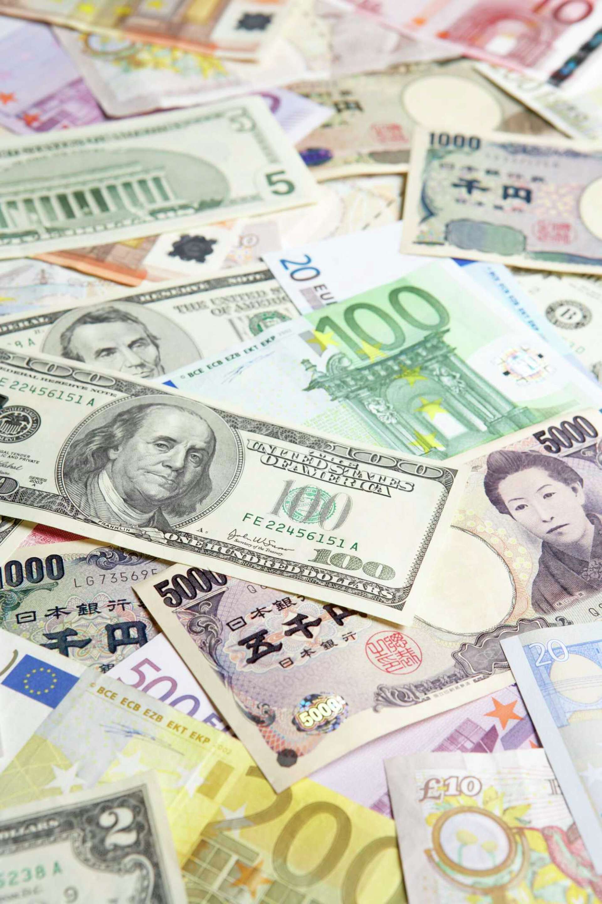 Foreign money exchange store