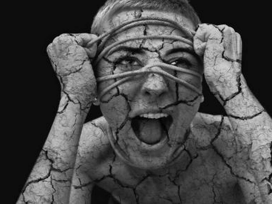 How to Cut out an Image & Make the Background Transparent Using GIMP