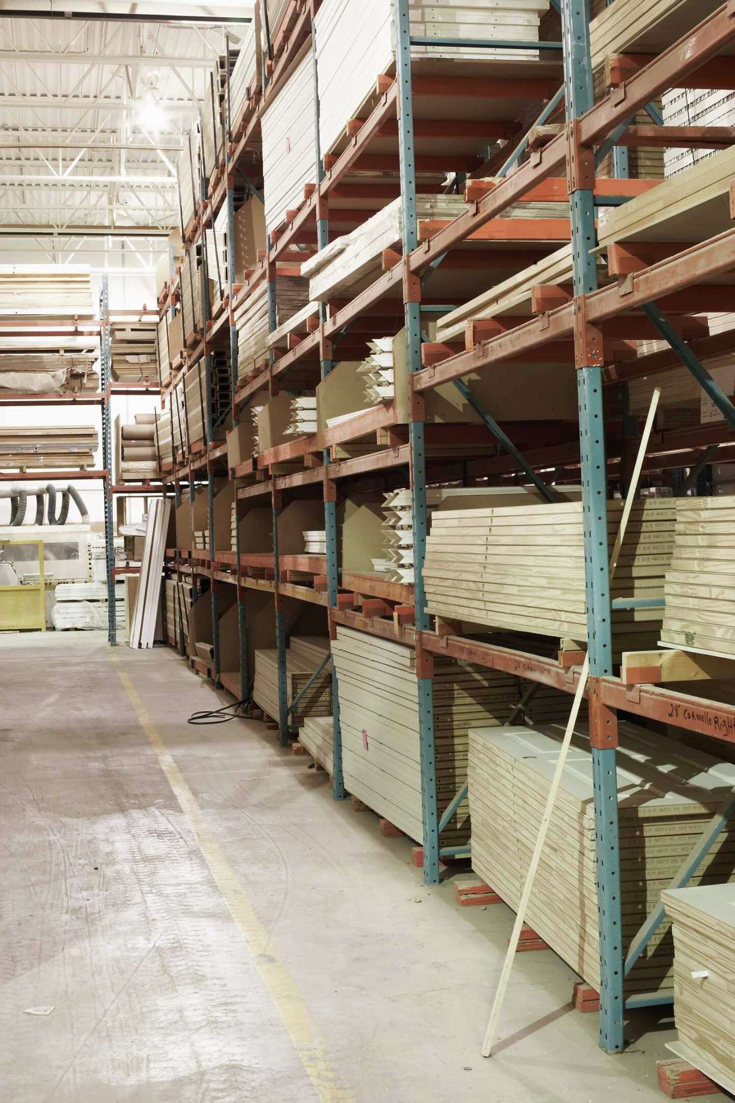 How to Organize the Storage of Inventory in a Warehouse