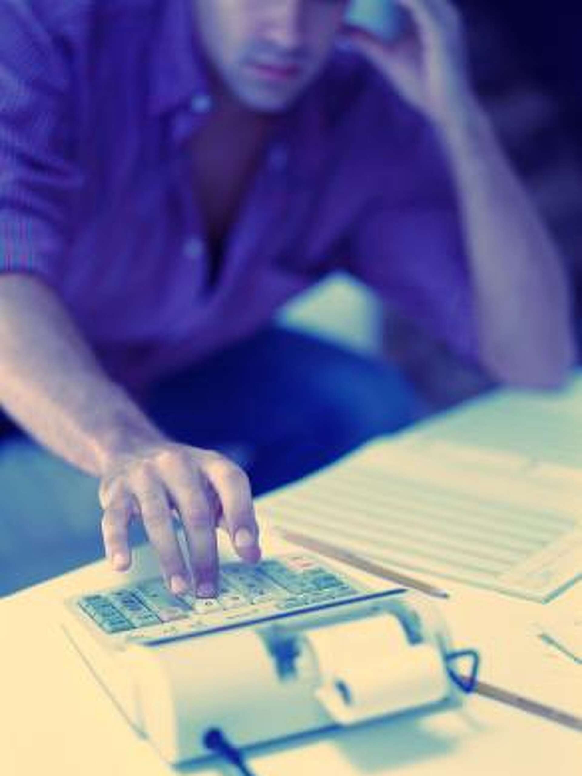 Directions for Replacing the Paper Roll on a Sharp EI-1801-P