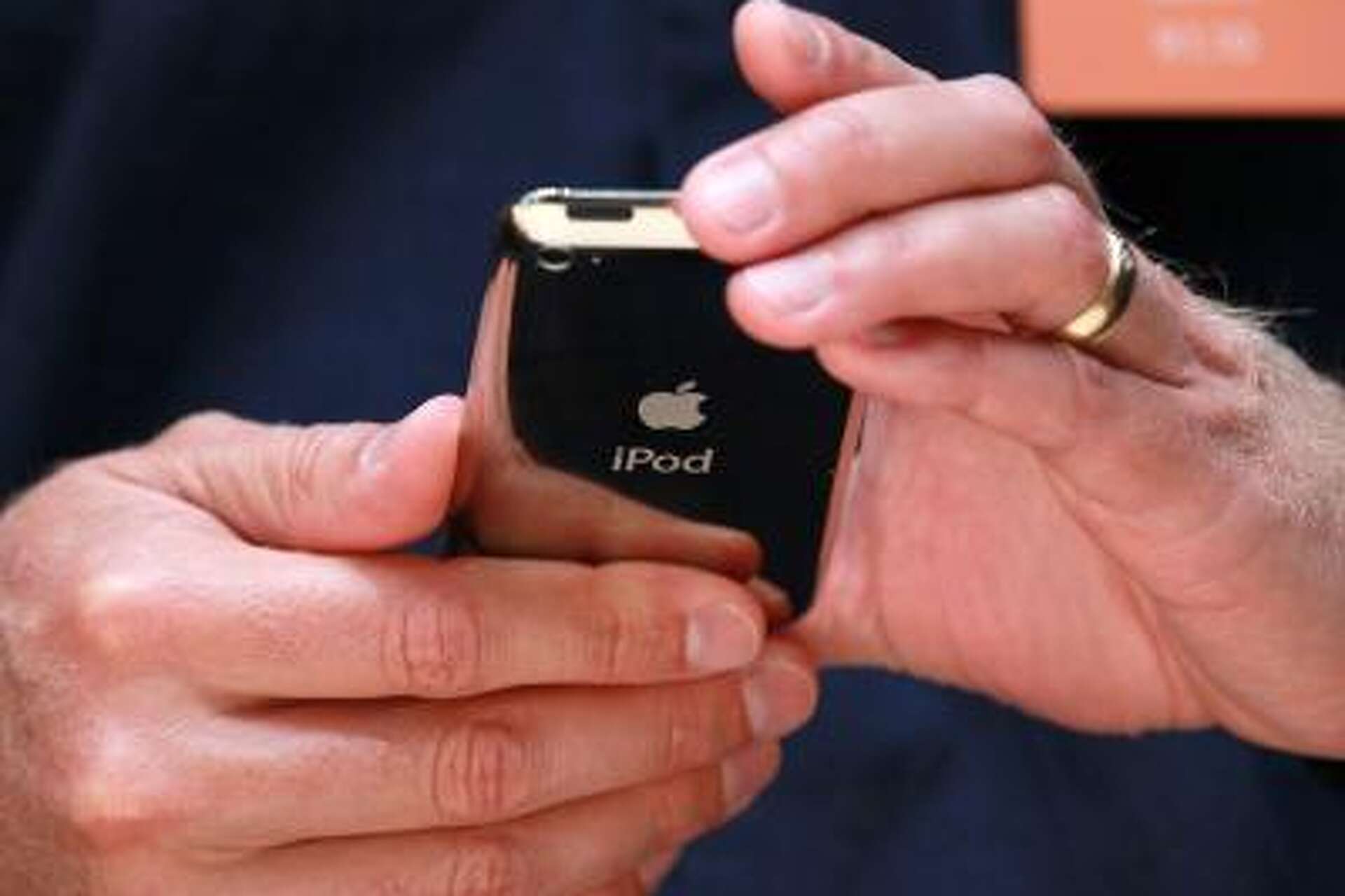 How to Get Radio on Your iPod Touch