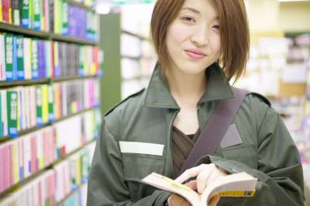 How to Start a Bookstore & Bakery