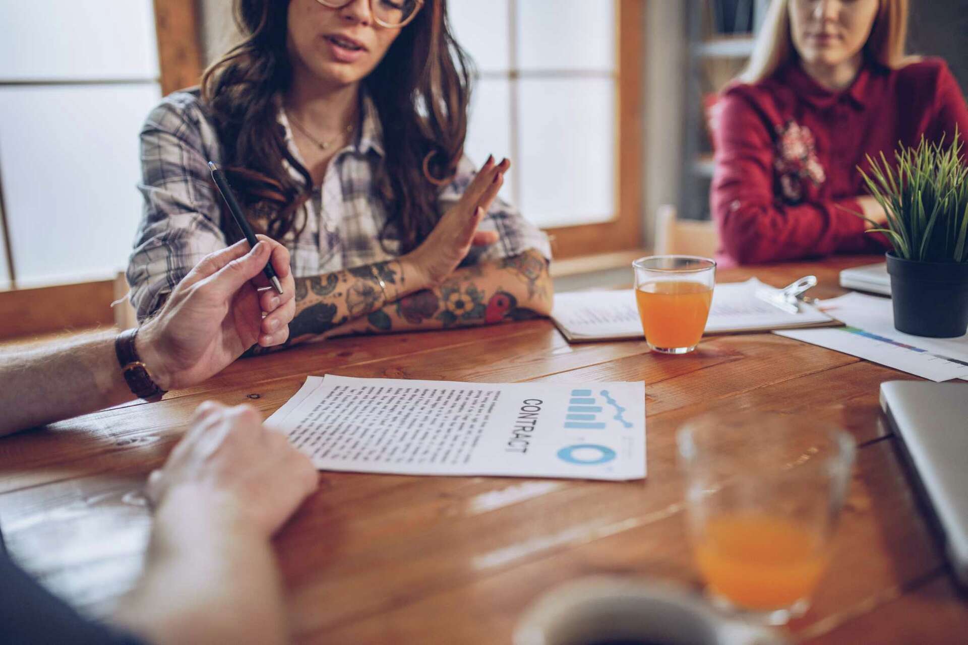 The Difference Between Accounts Payable and Notes Payable