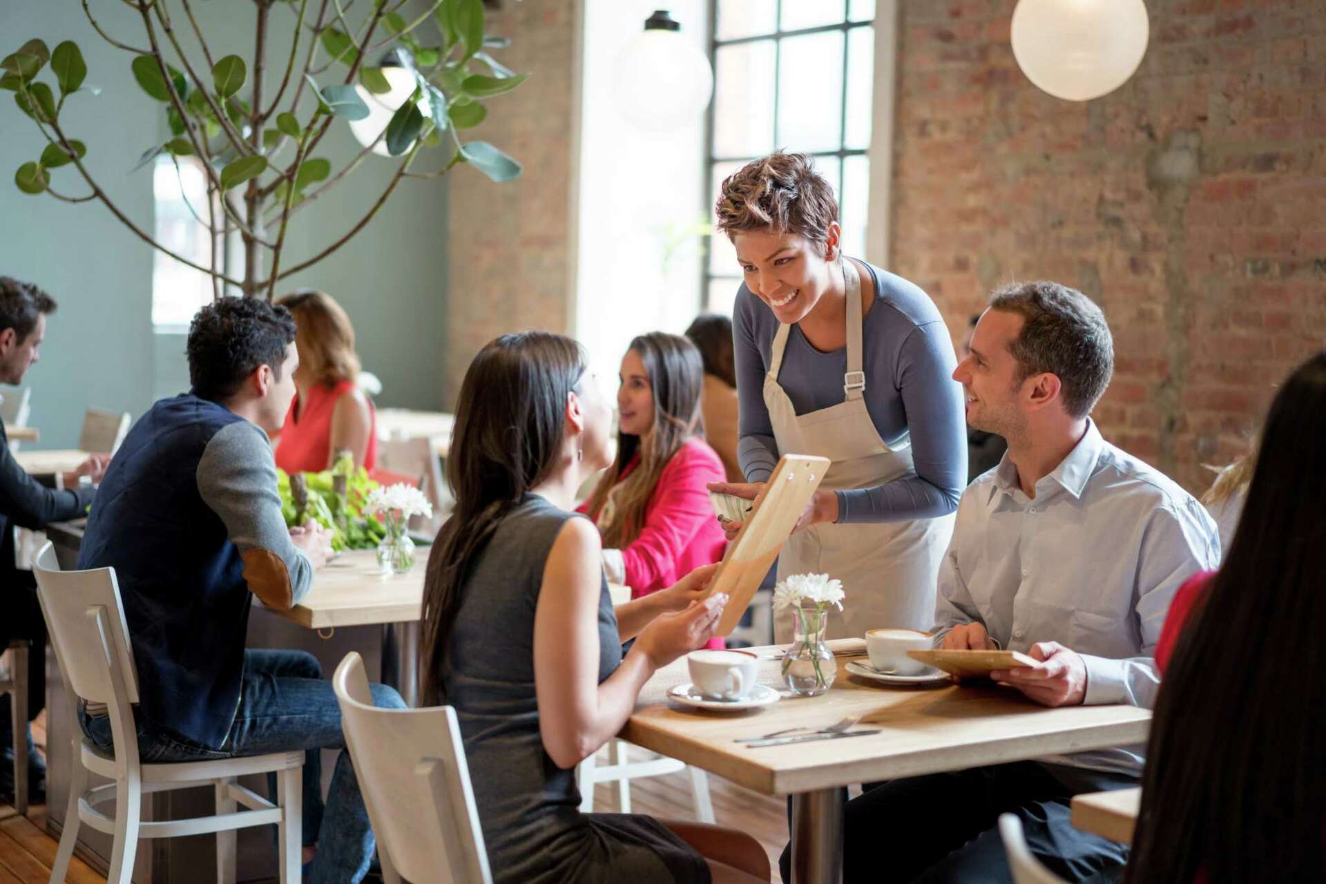 What Is the Difference Between a Merchandising Business and a Service ...