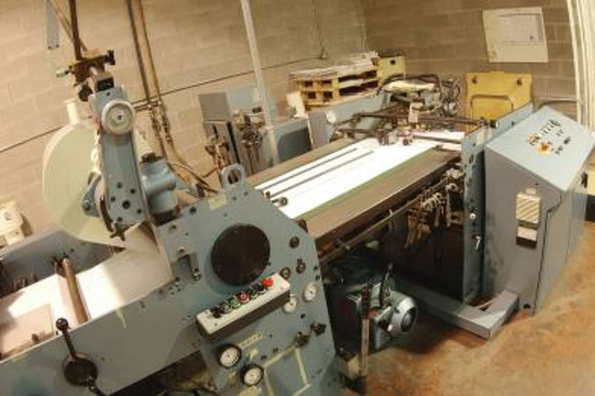 What Is the Difference Between a Plotter & a Format Printer?