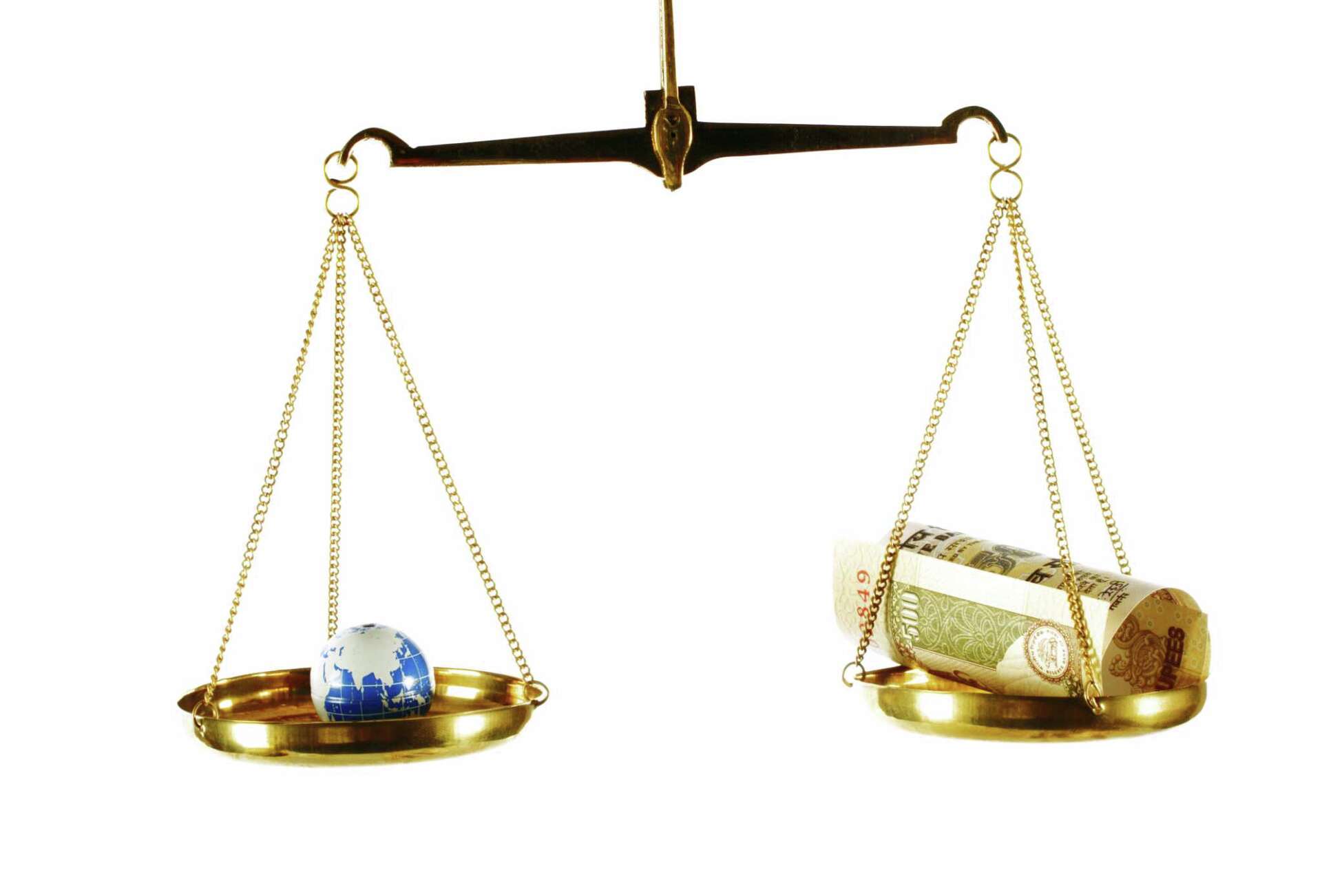 What Is the Difference Between Price Elasticity and Inelasticity?