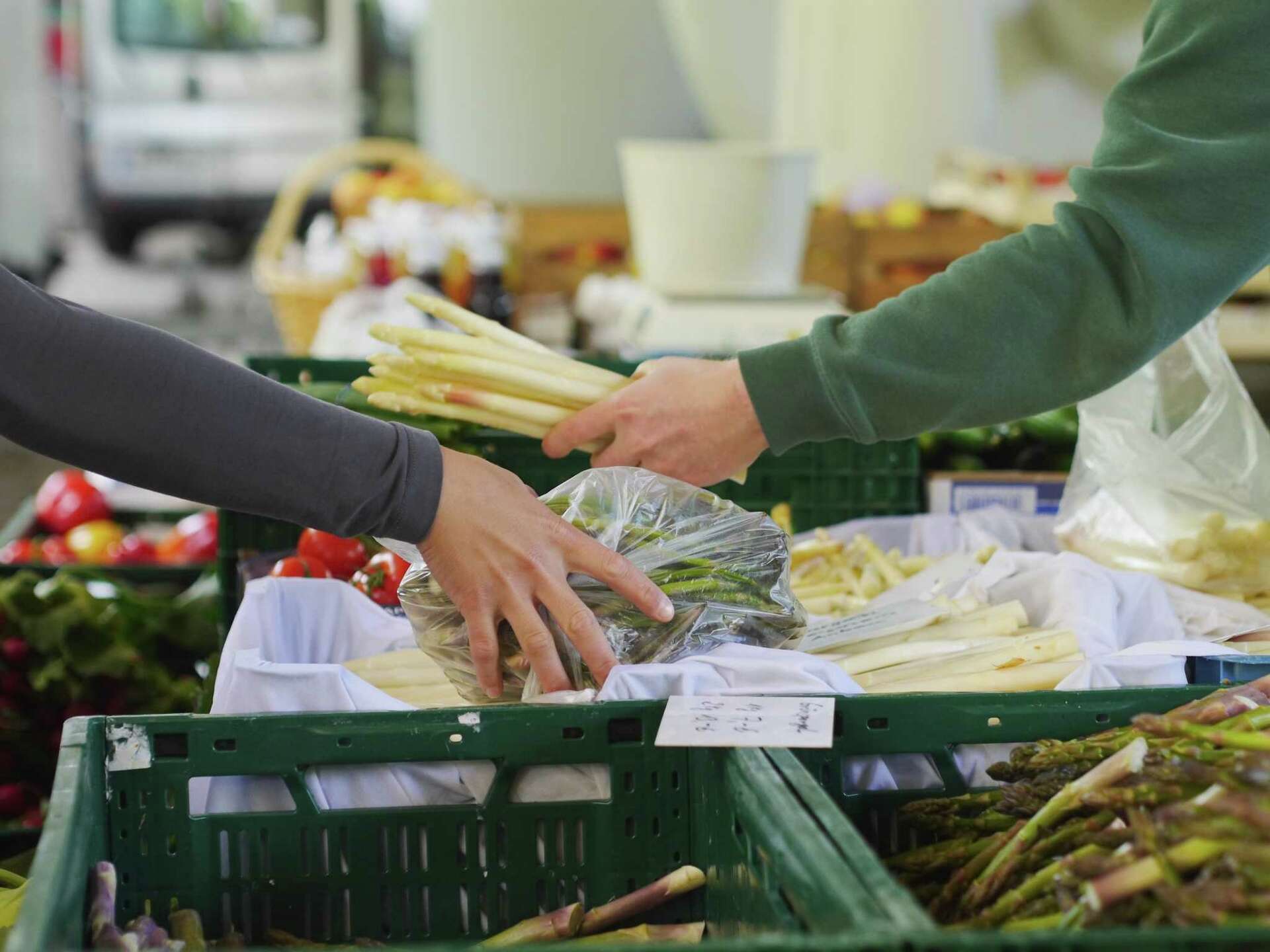 What Is a Direct Channel of Distribution?