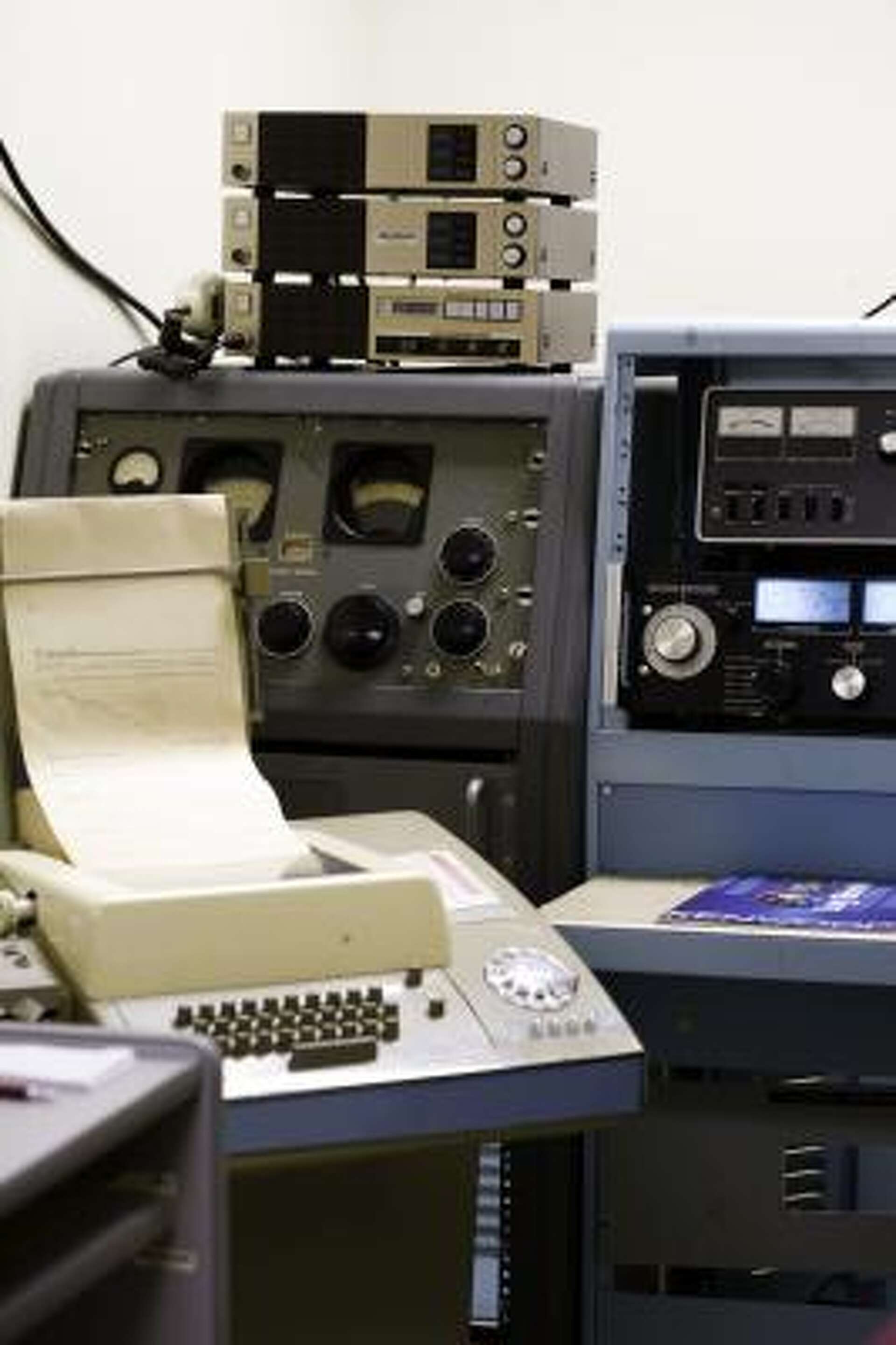 How Does a Dot Matrix Printer Work?