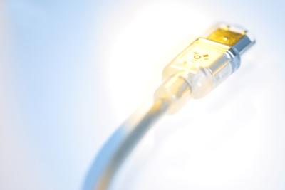 How to Download a FireWire Video Using USB