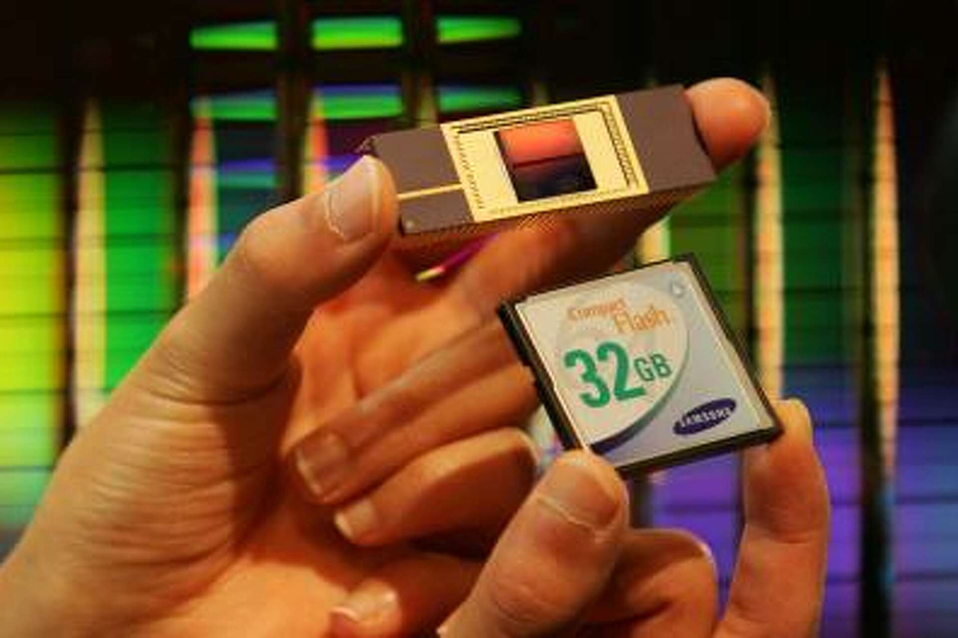 How to Download Music to a Memory Card