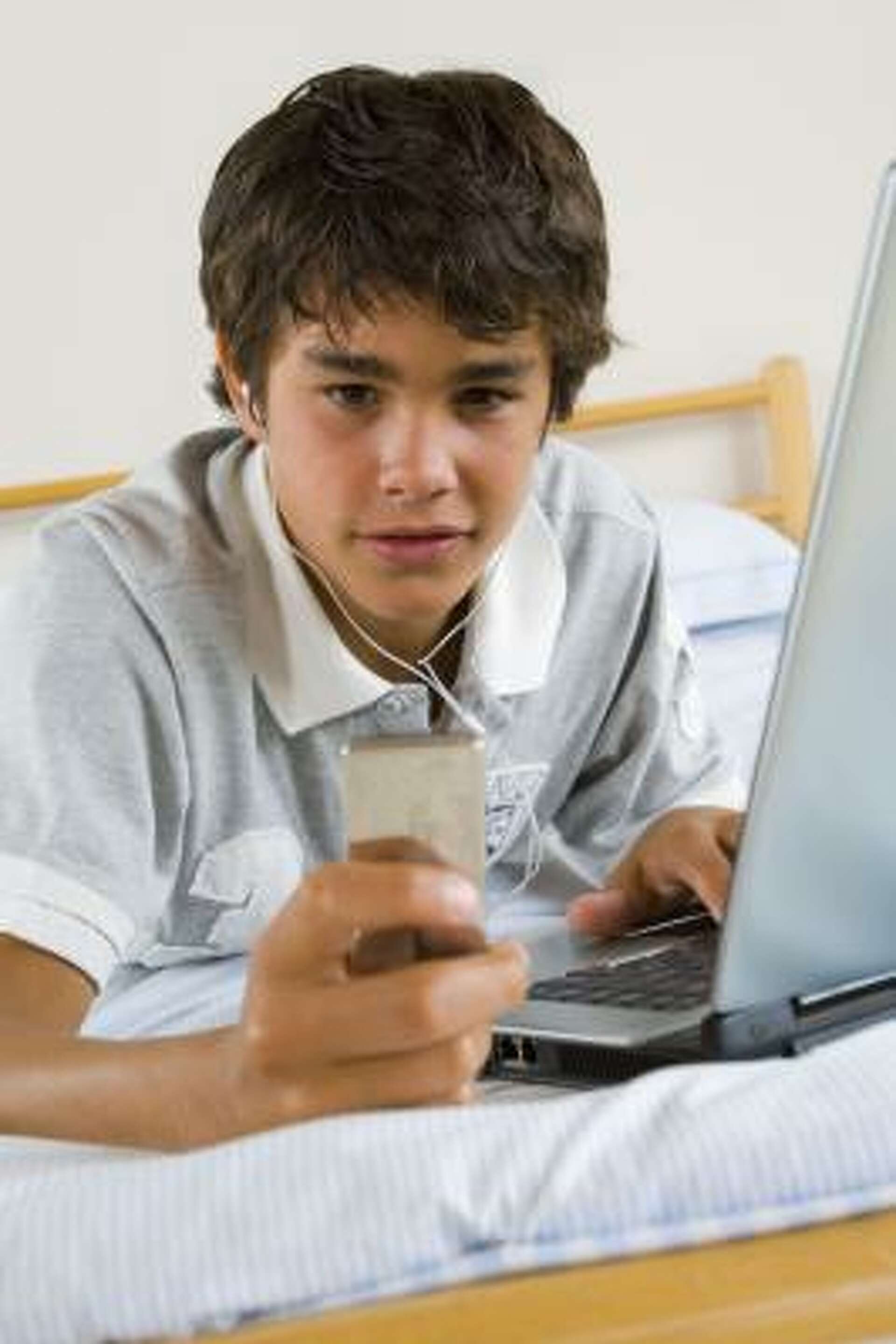 How to Eject an iPod From a Computer