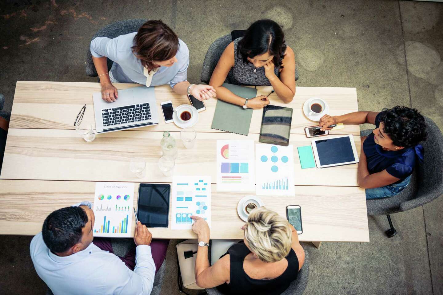 In What Ways Can the Government Encourage Business Activity?