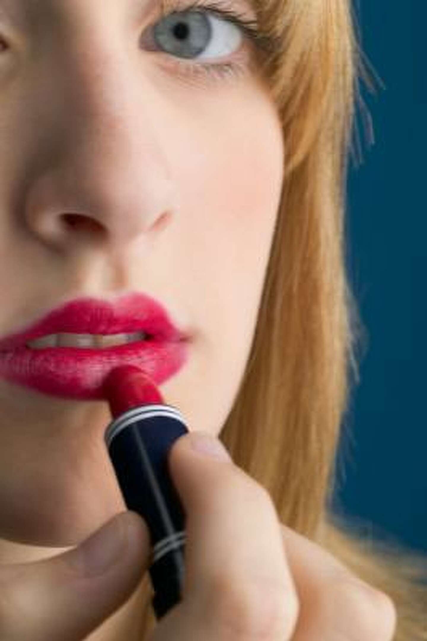 Examples of How Sex Appeal in Advertising Works