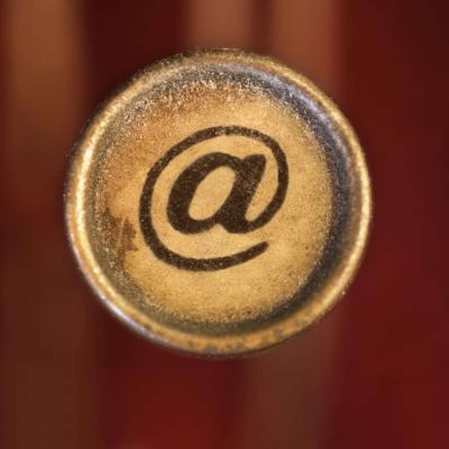 How to Extract Email Addresses on an Excel Spreadsheet