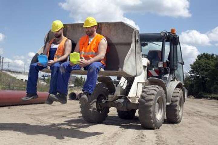 Federal Requirements for Breaks and Meals During the Workday