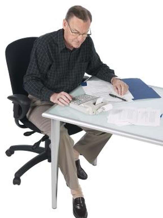 What Are Fixed Manufacturing Overhead Costs?