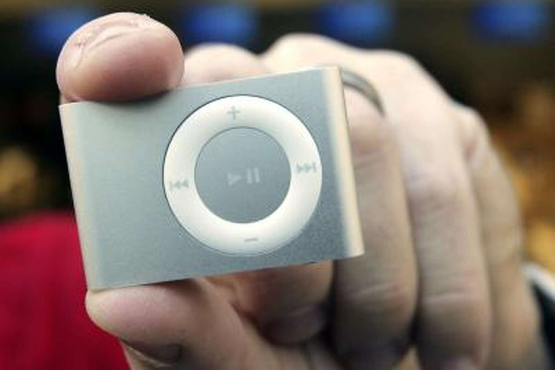 How to Fix an iPod Shuffle That Won't Turn On