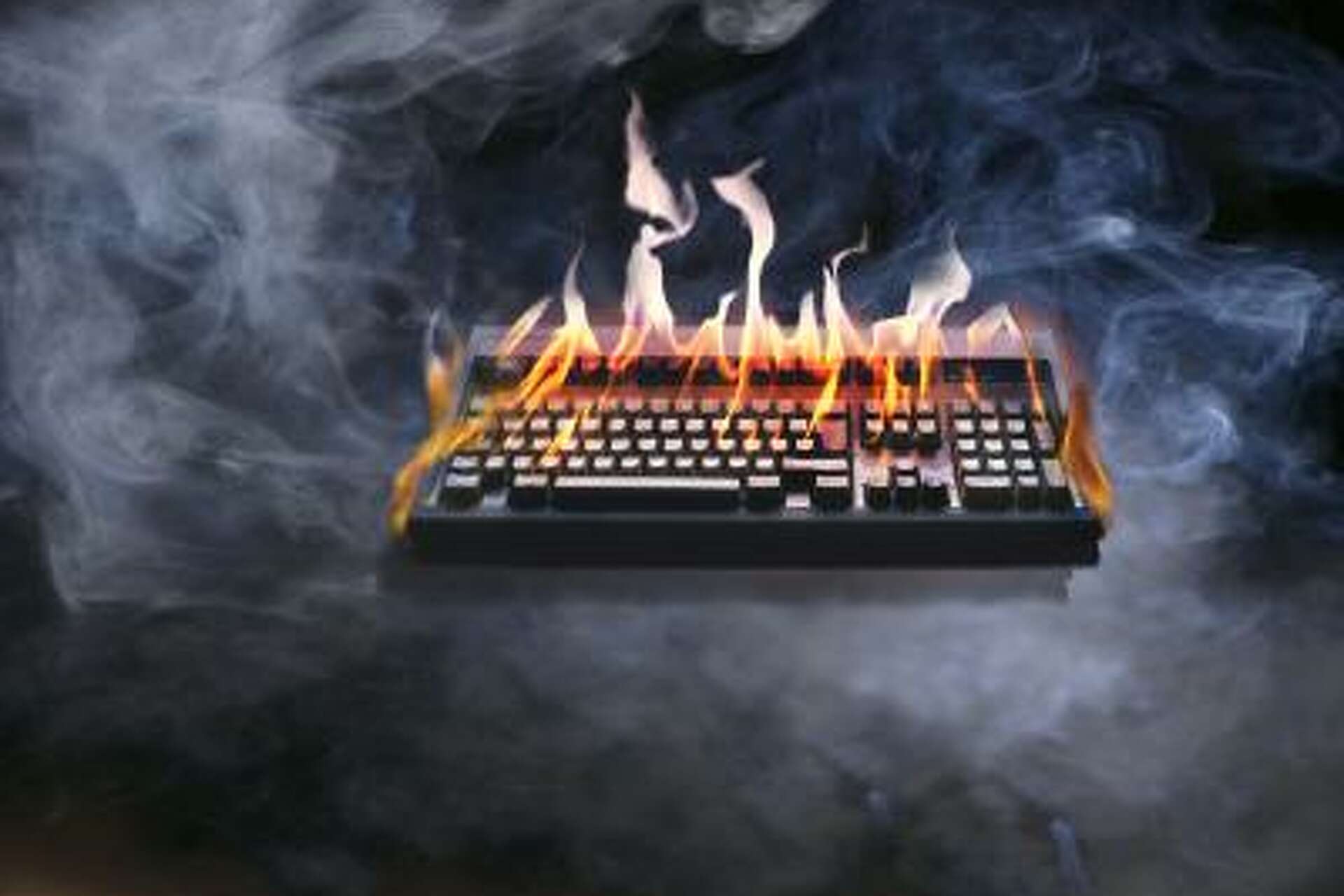 Signs & Symptoms of a Clogged Computer Heatsink