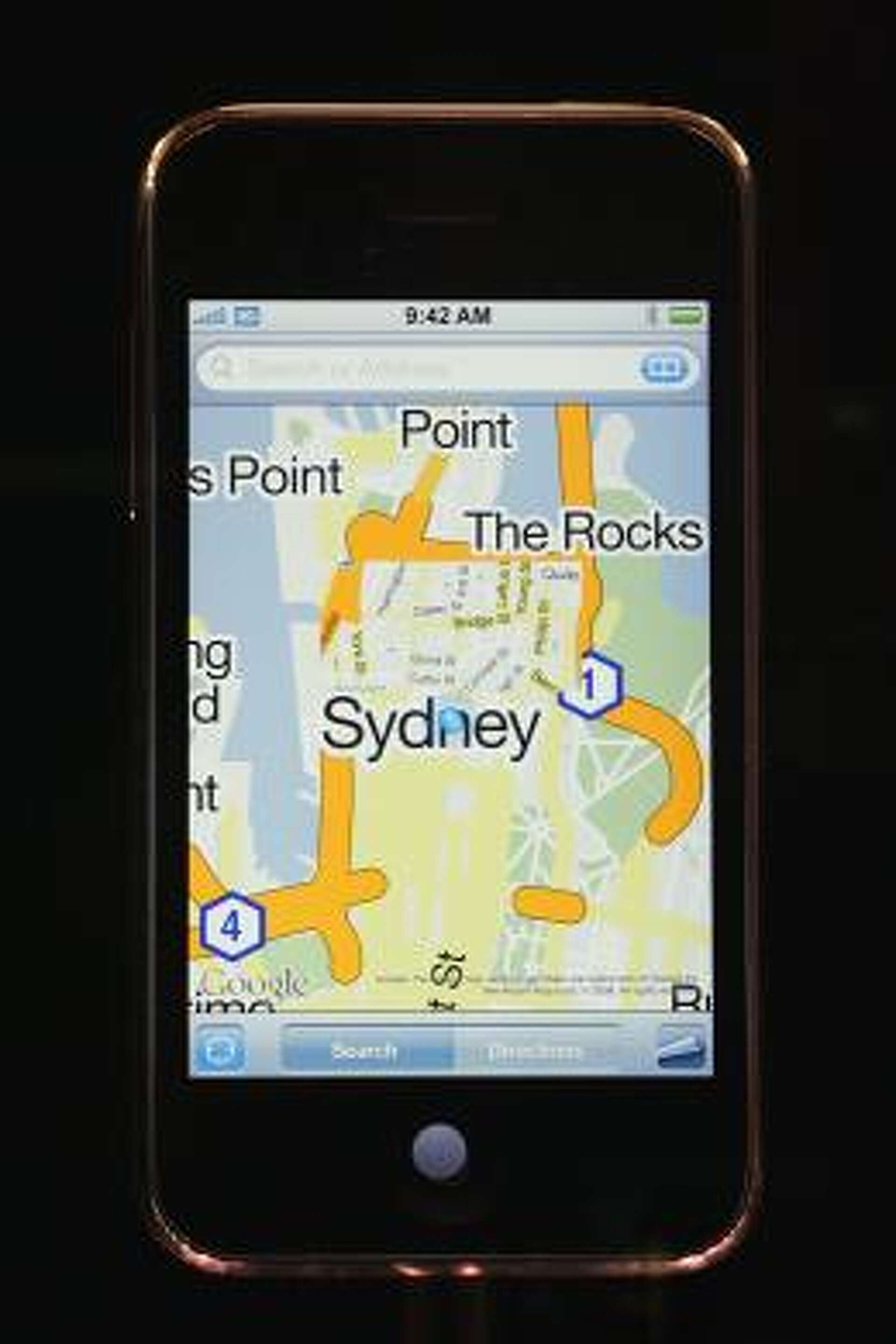 Google Maps for the iPhone Vs. Android