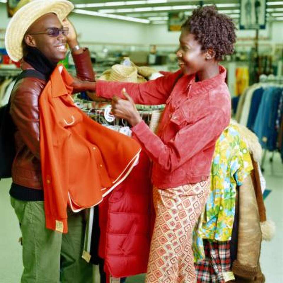 Ways to Advertise a Thrift Store