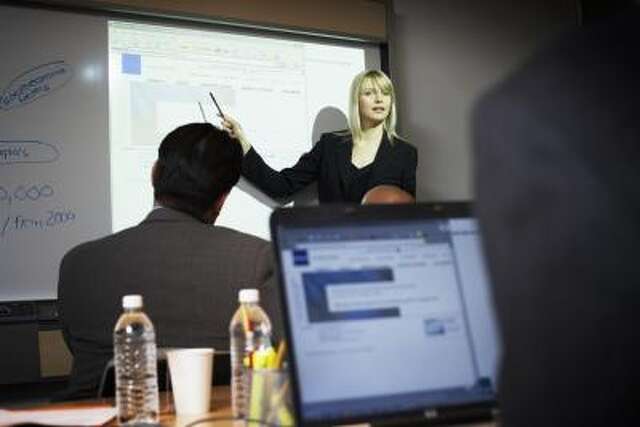 How to Outline a Font in PowerPoint