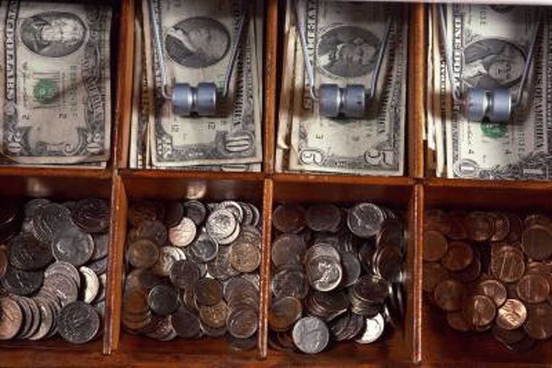 Retail Convenience Store Cash Out Procedures