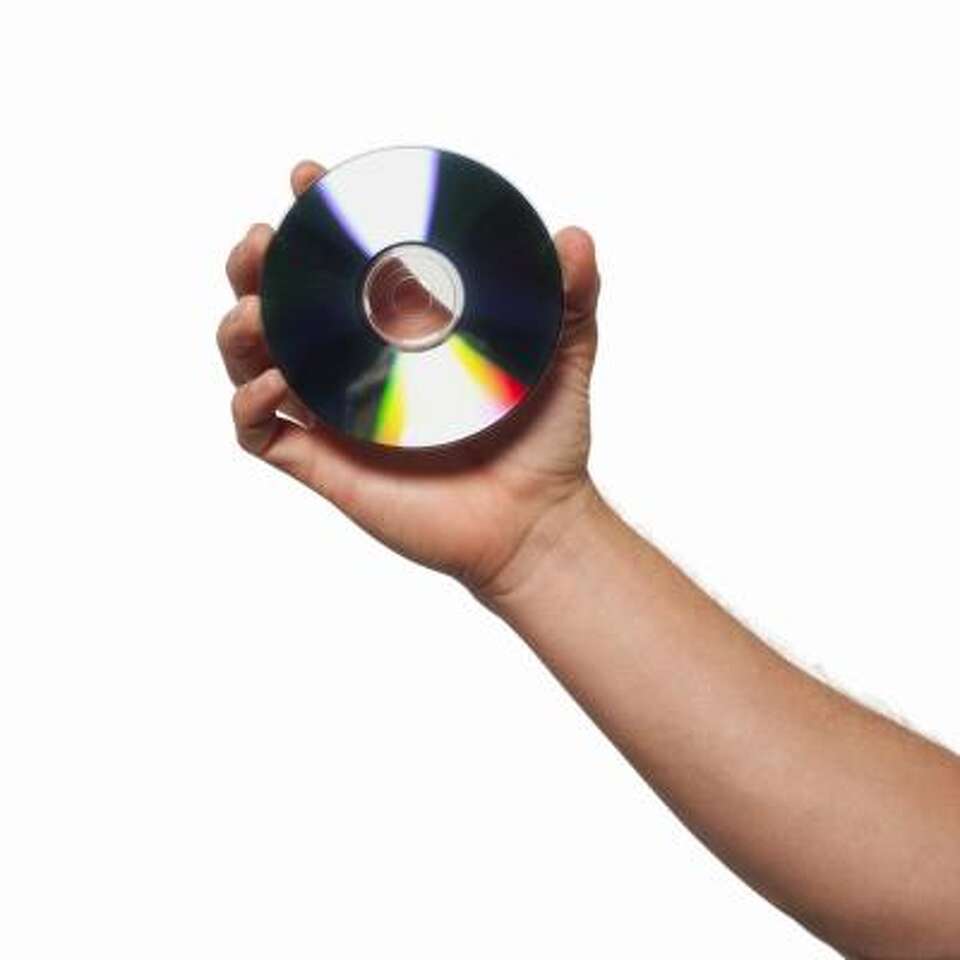 How to Import a Mini DVD to a Computer