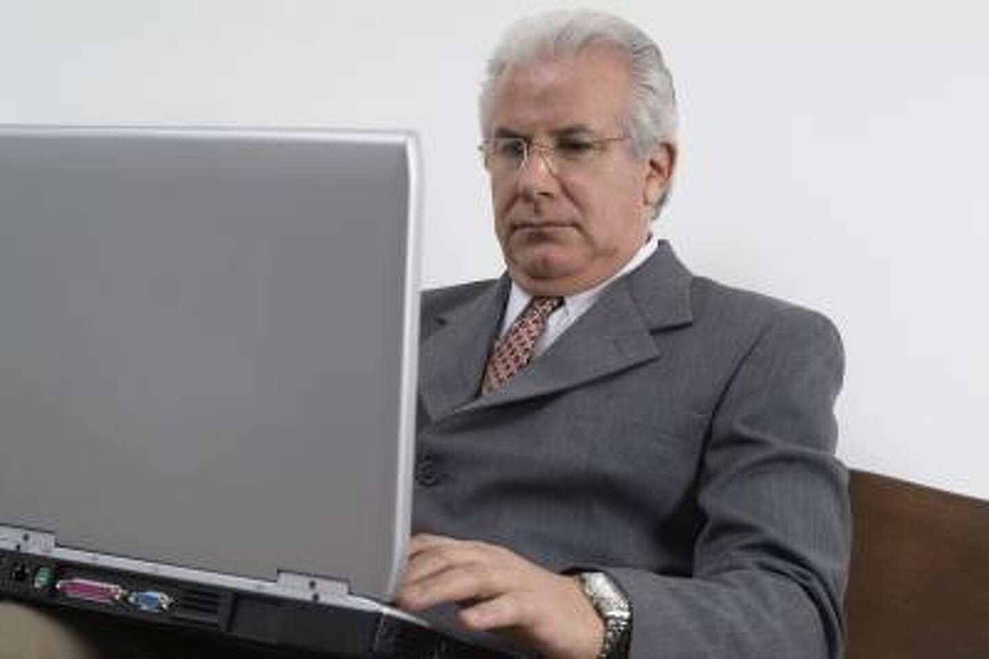 How Do I Get to My Inactive Employees in QuickBooks Online?