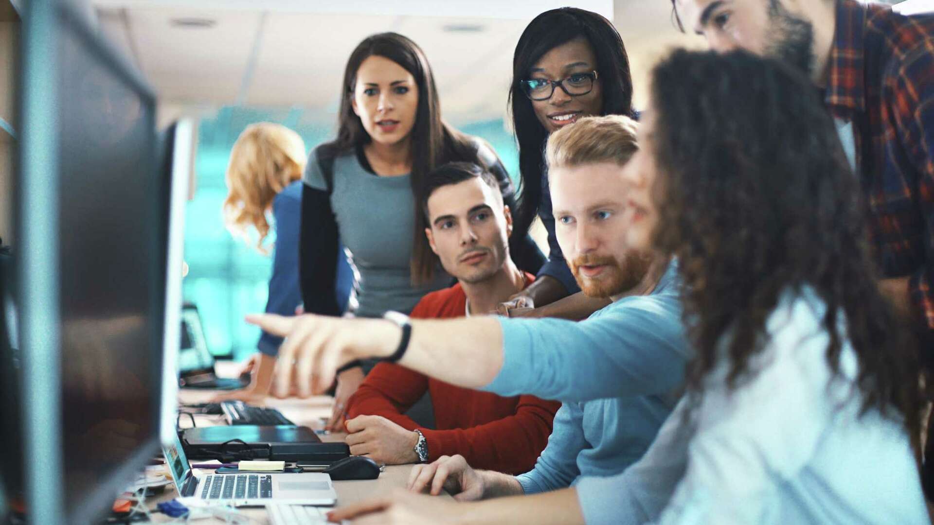 Information Technology & Its Role in the Modern Organization