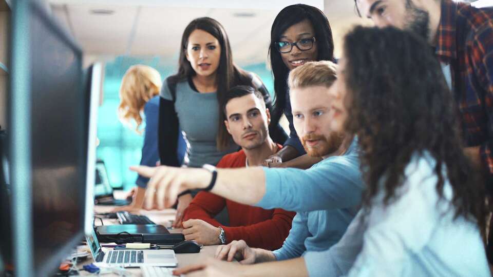 Information Technology & Its Role in the Modern Organization