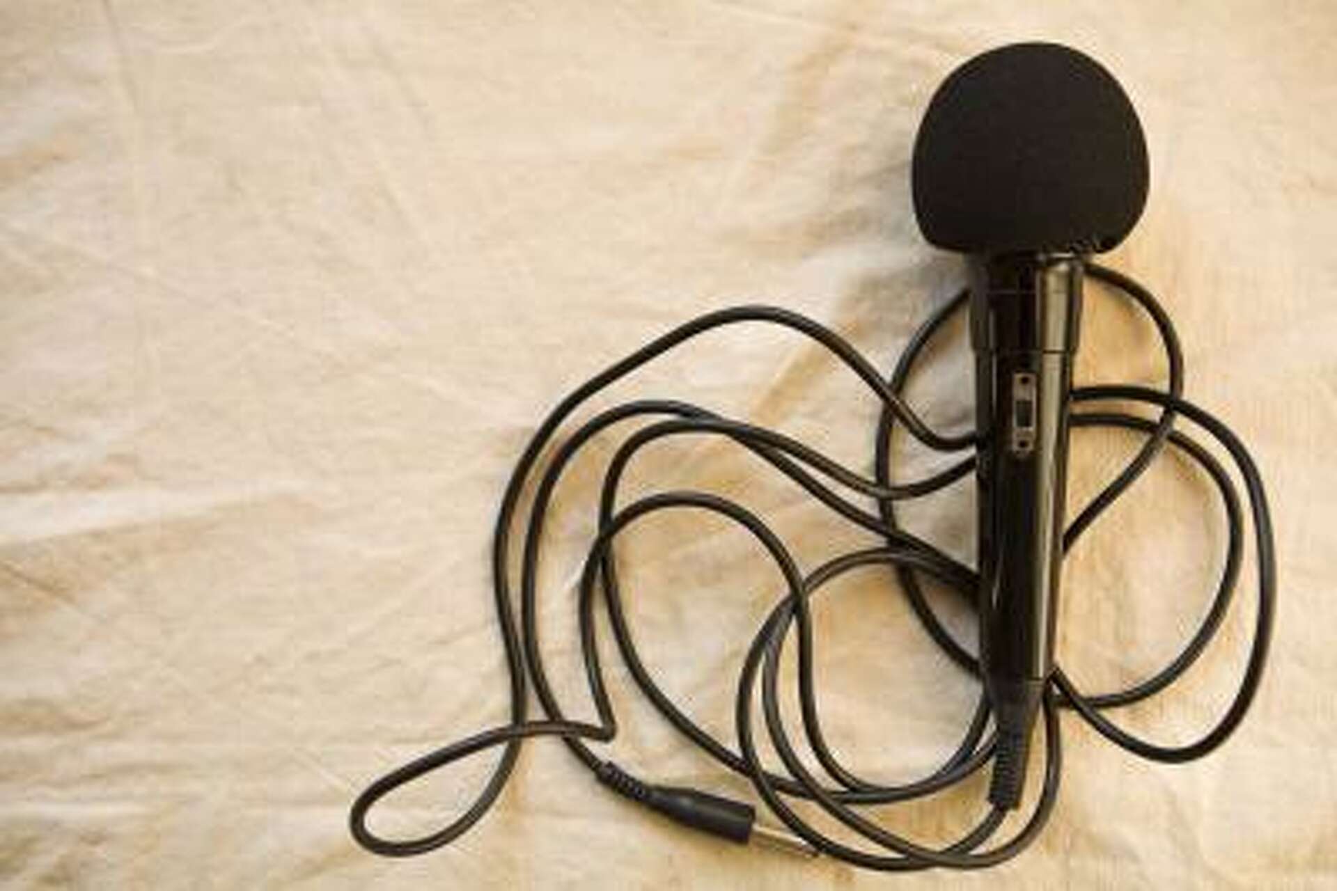 How to Record Audio With a Microphone on a MacBook Pro