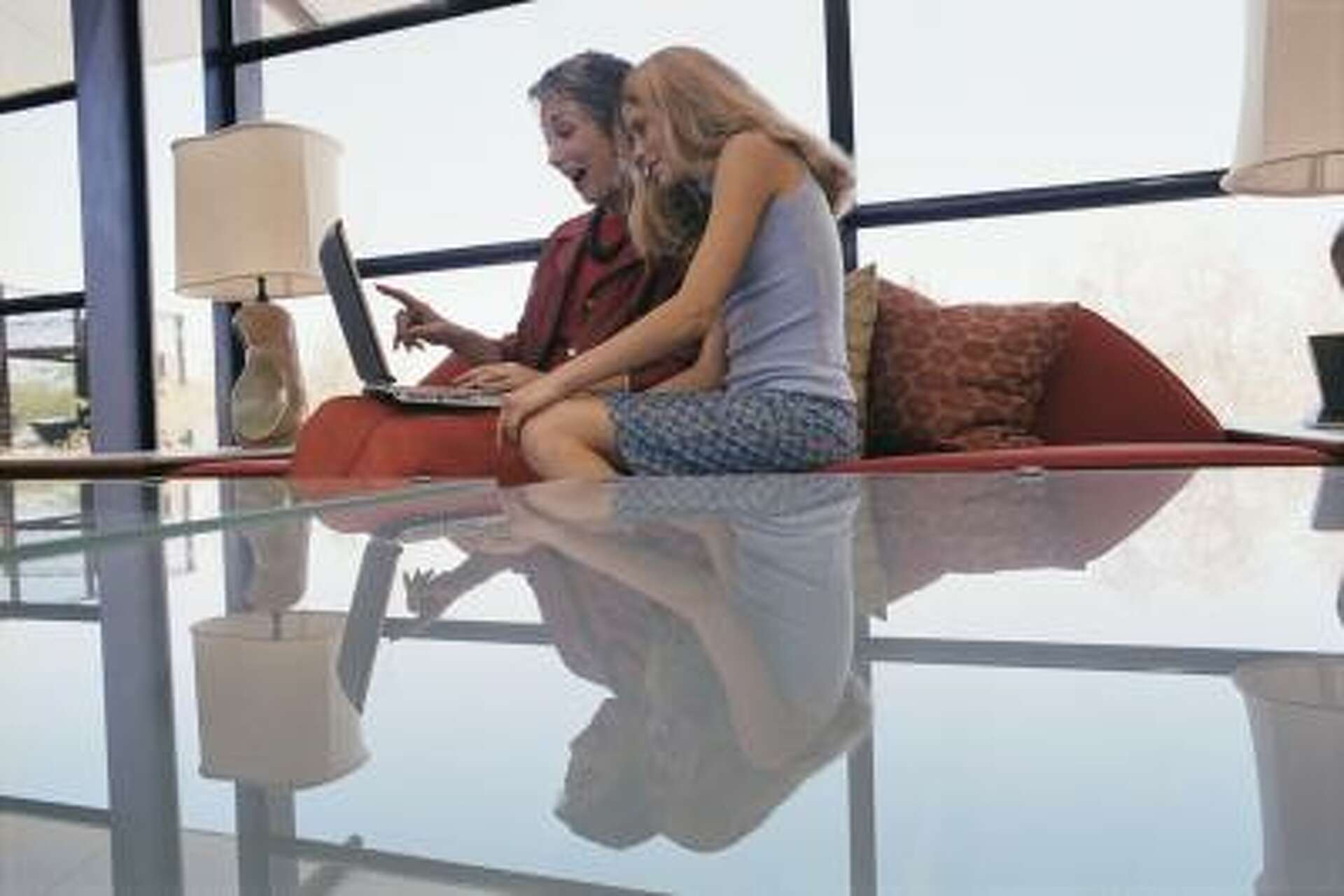 How to Make a Personalized Banner on Facebook