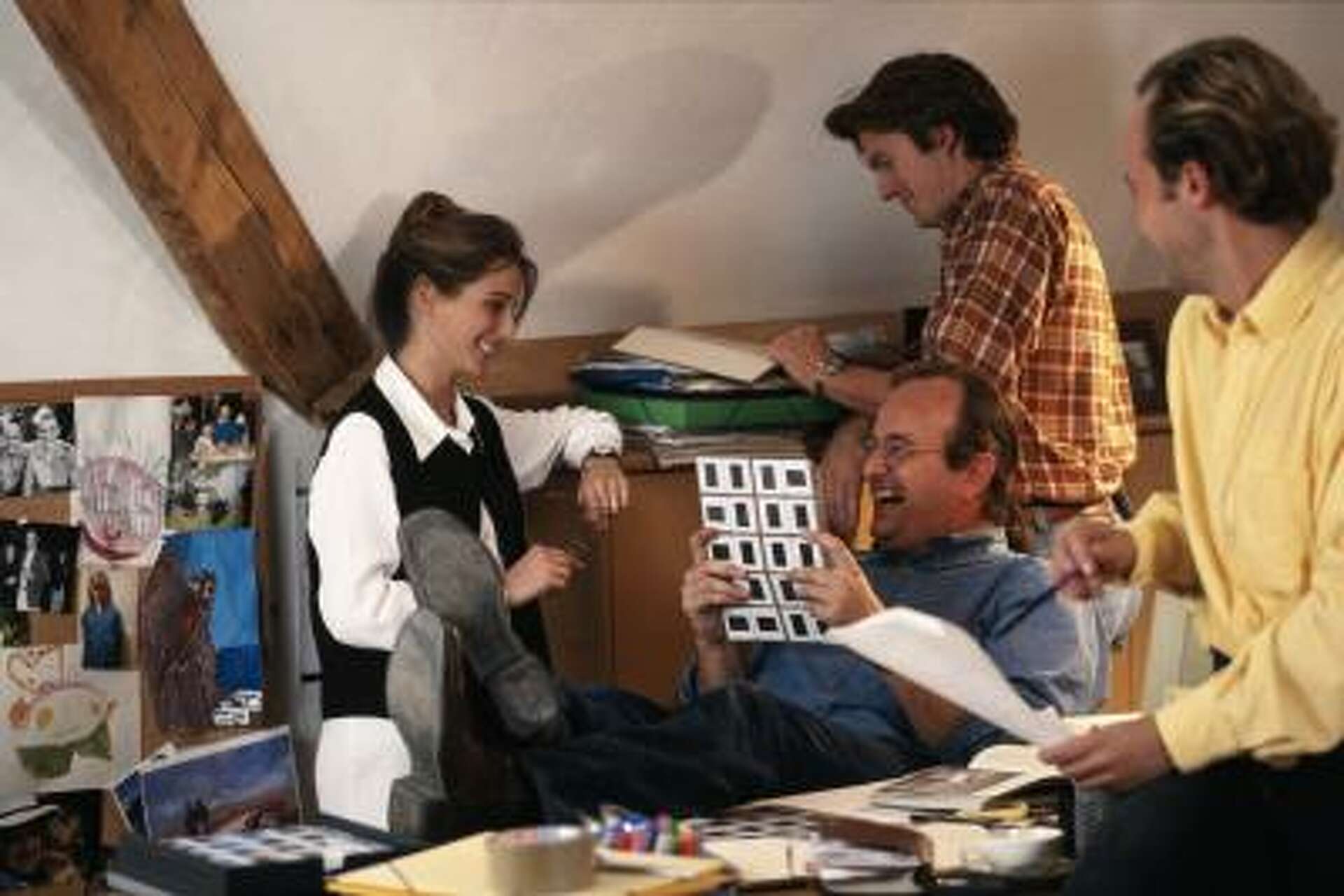 How to Insert an Image Into a Table in PowerPoint