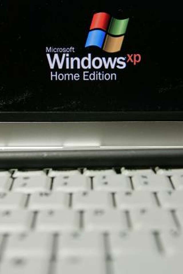 How to Retrieve Files From a Maxtor External Hard Drive