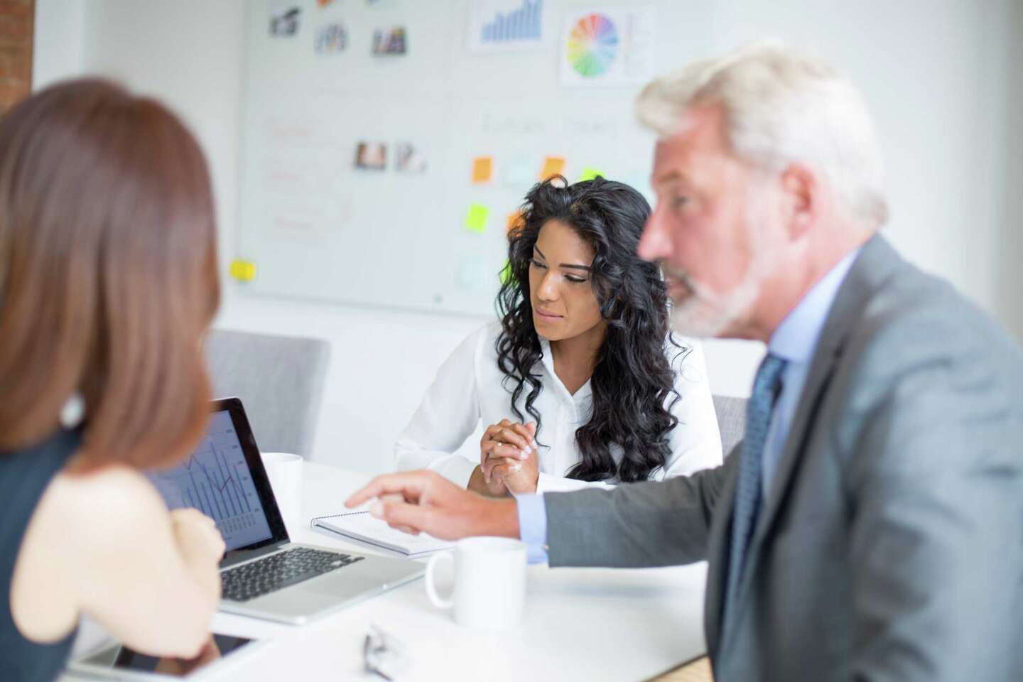 The Labor Laws for Hourly Employees Working Consecutive Days