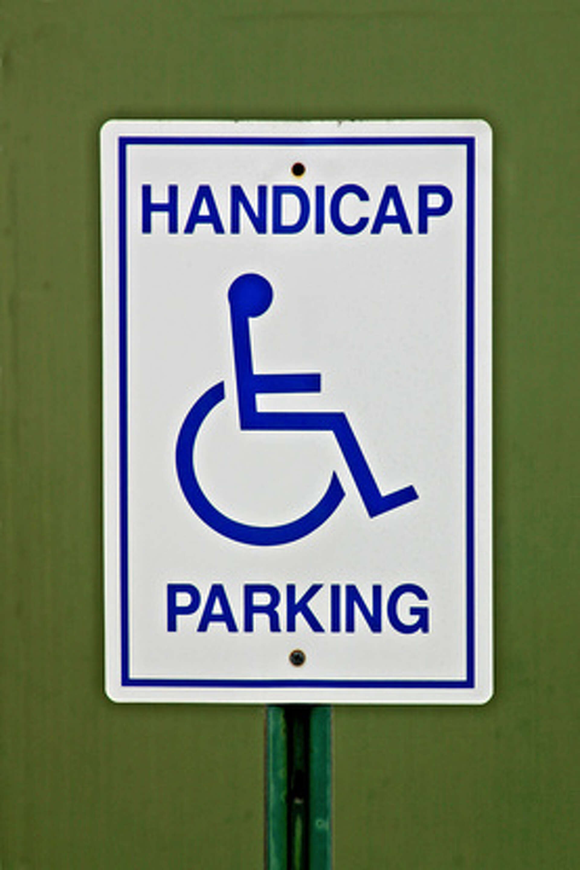 The Laws Regarding Handicap Parking at Businesses