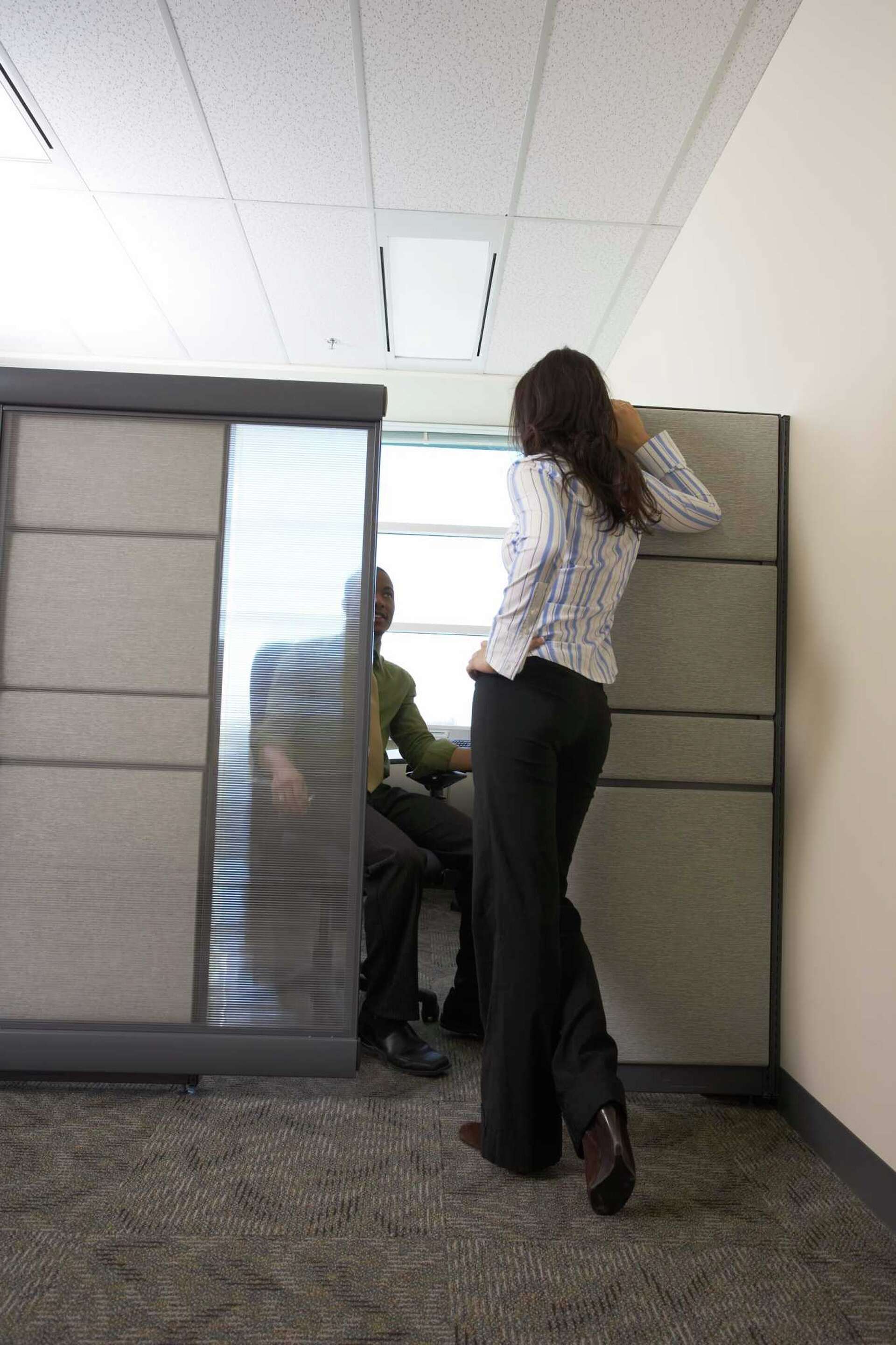 Legality of Corporate Fraternization Policies