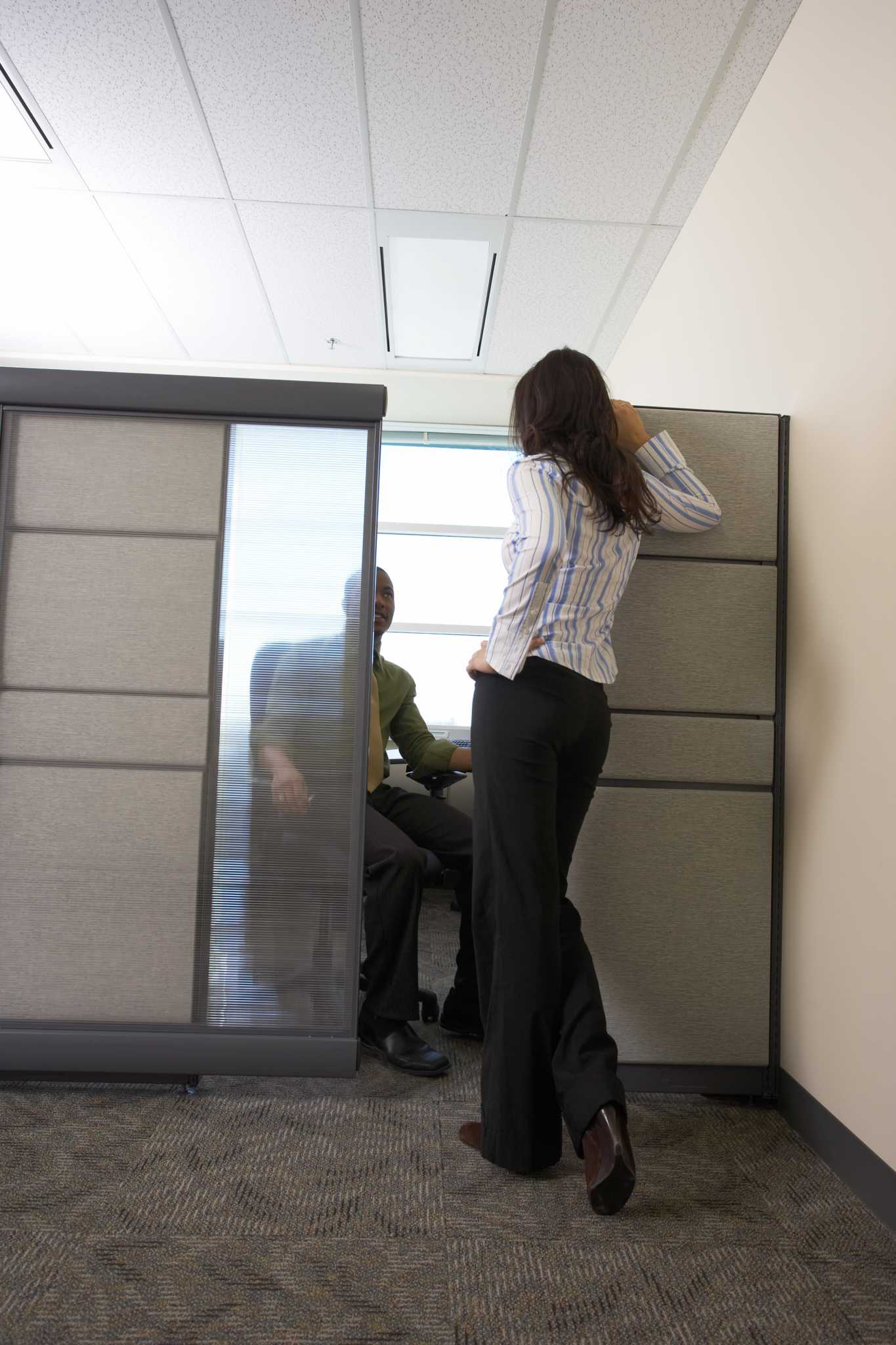 Legality of Corporate Fraternization Policies