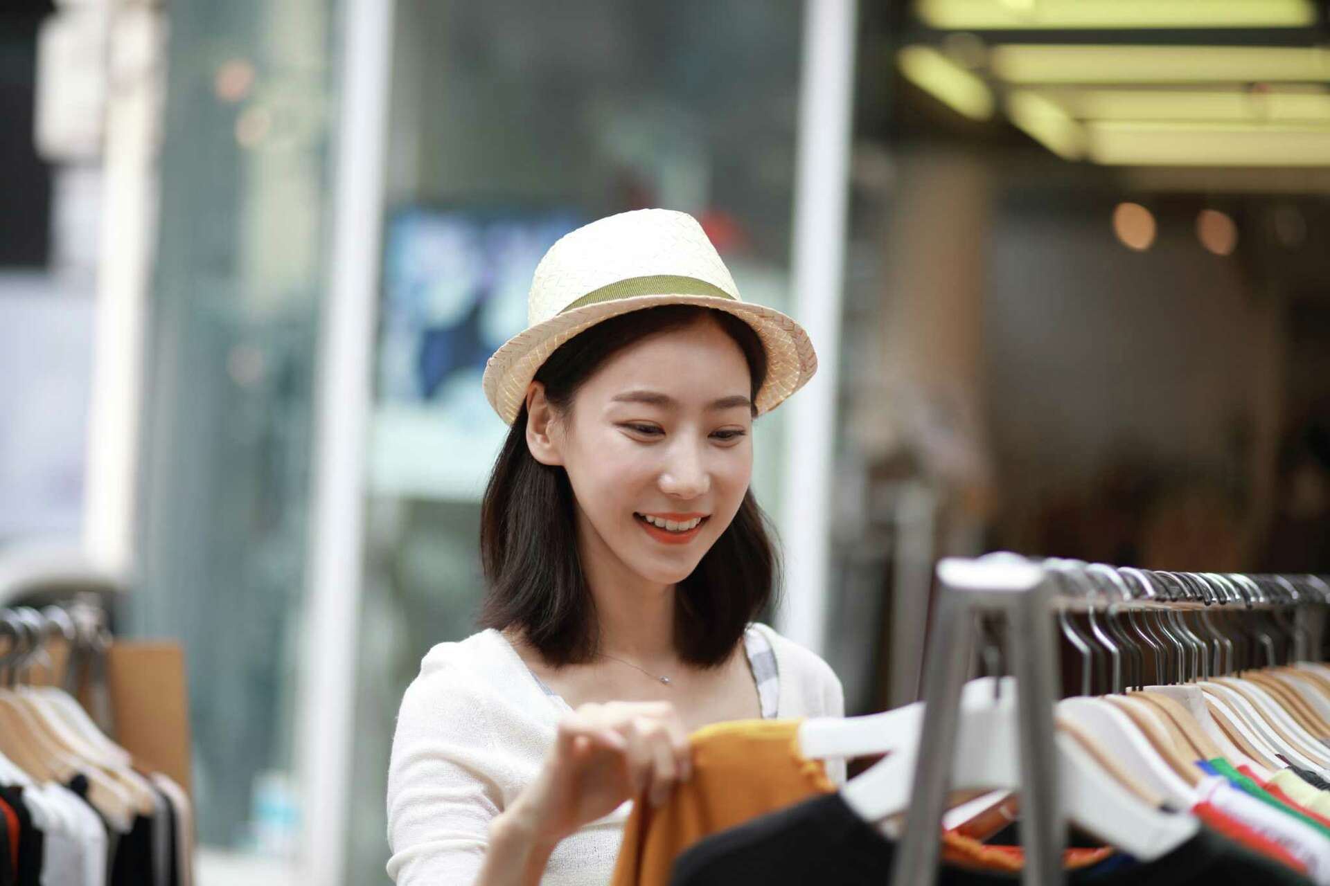 List of Market Segments for the Retail Clothing Market