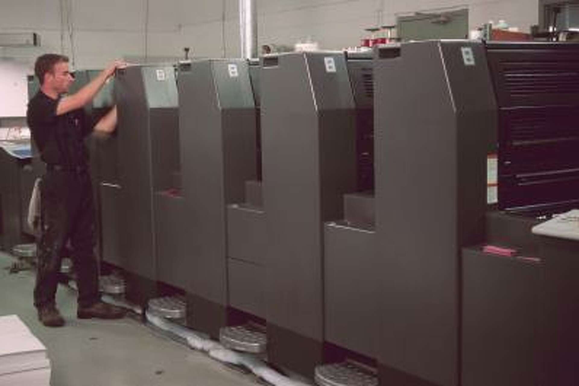 Setting Up Spot Colors in InDesign