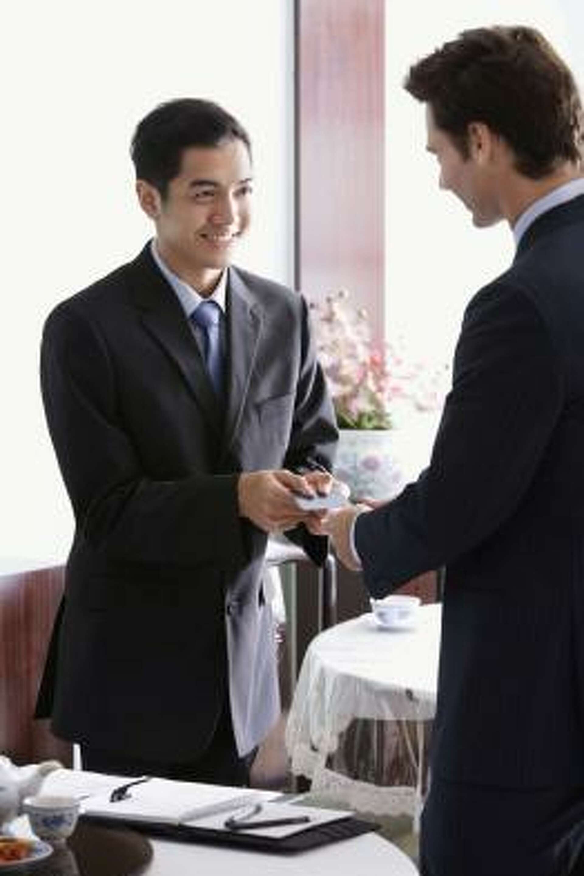 How to Make Business Cards Using Microsoft Publisher