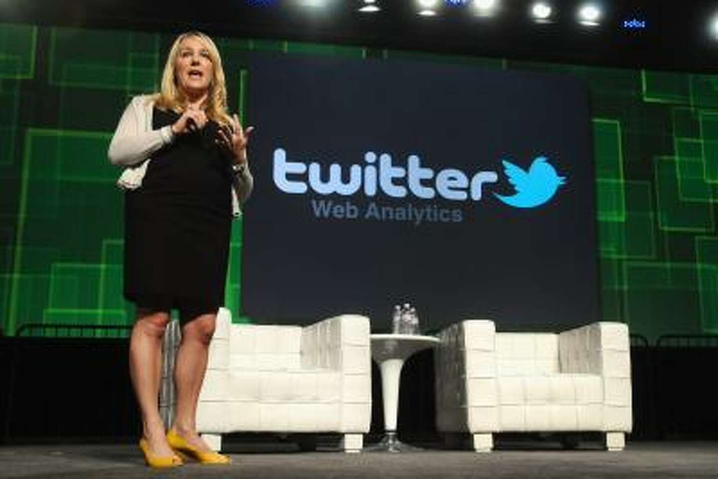 How to Make a Hyperlink on a Tweet