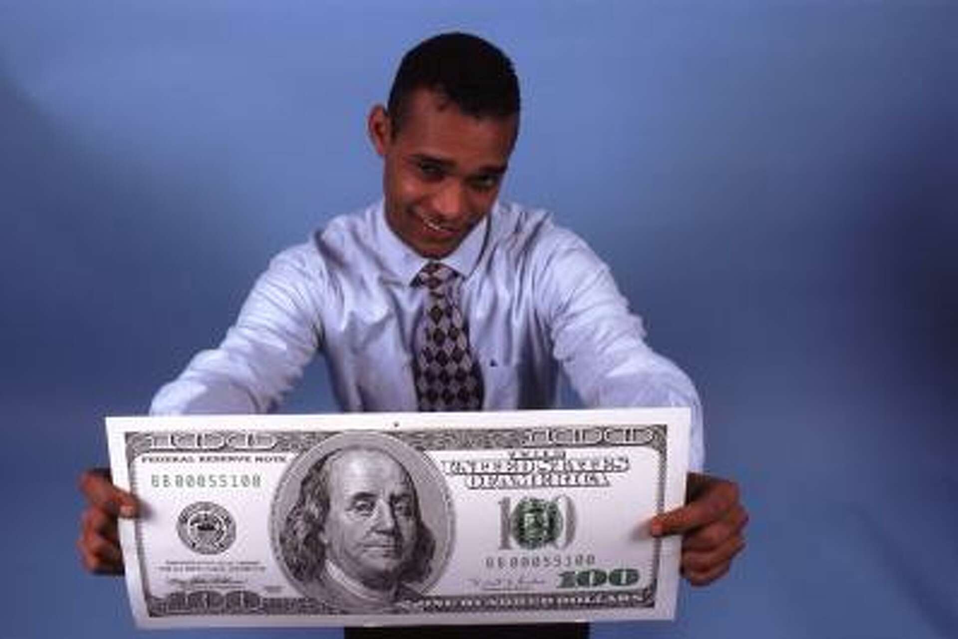 How to Make a Salary Offer to a New Employee