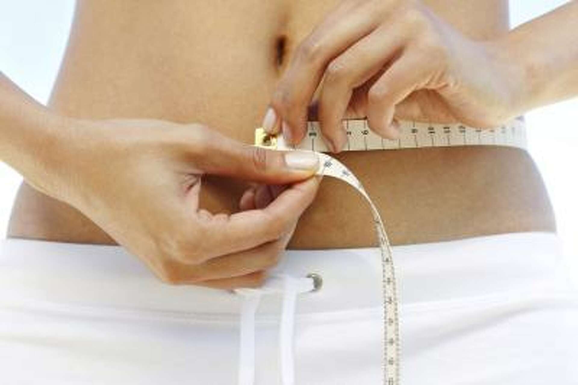 How to Make Someone Skinny in Photoshop