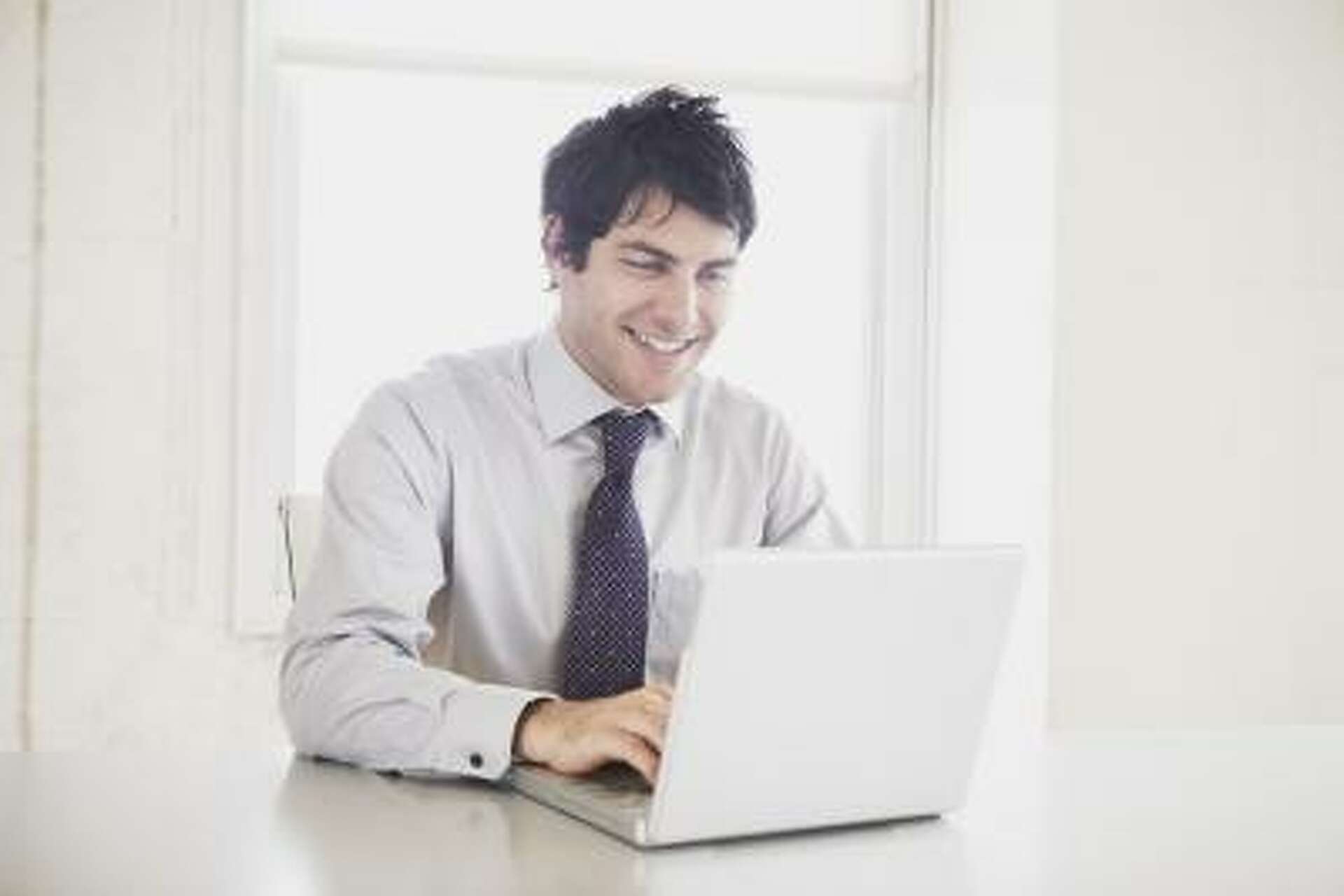 How to Make Things Appear in Powerpoint by Clicking a Button